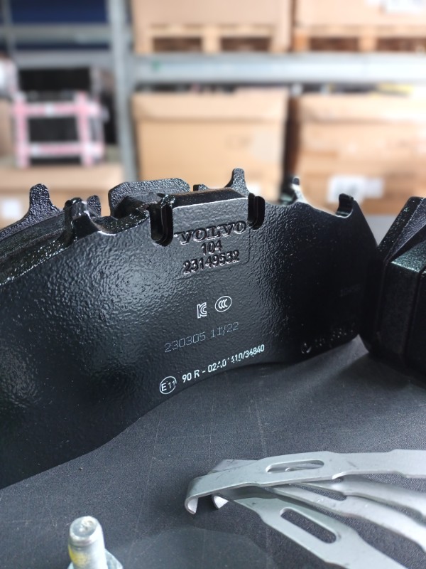 VOLVO 23149532 BRAKE PAD KIT - Mantas Service